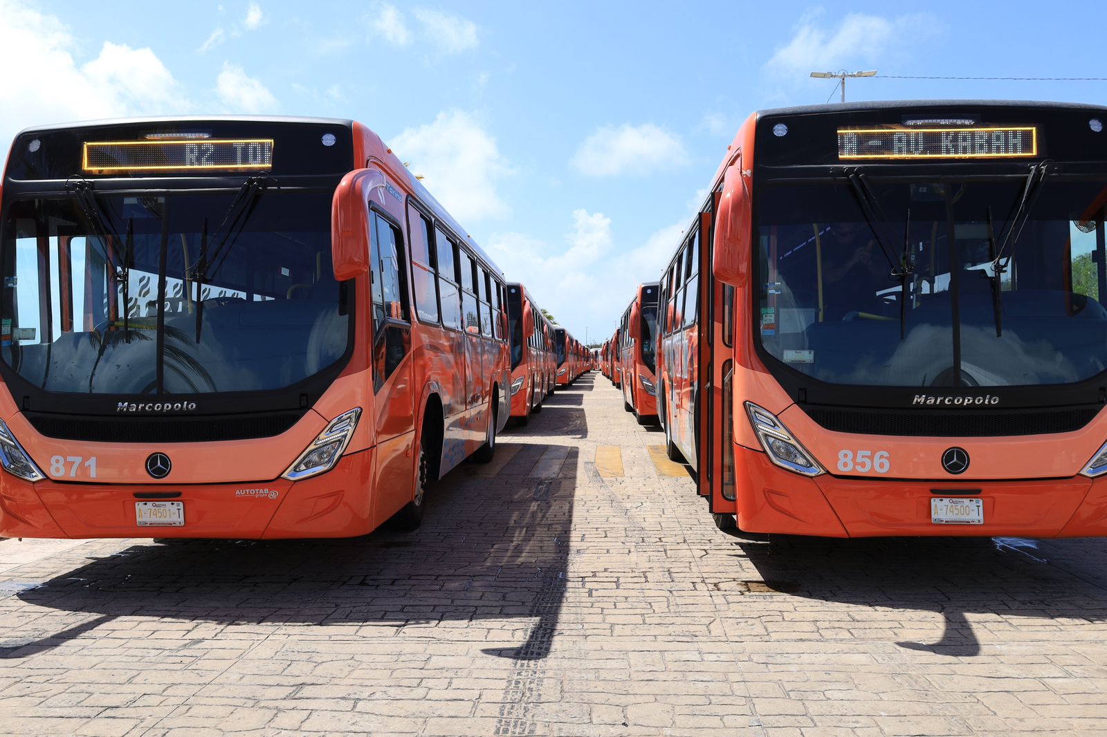 SUPERVISAN NUEVOS AUTOBUSES DE CANCÚN, TRAS FALLA DEL AIRE ACONDICIONADO.